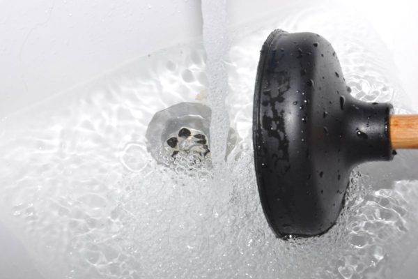 How to Properly Clean Drains in Your Home | Local Plumbing Company